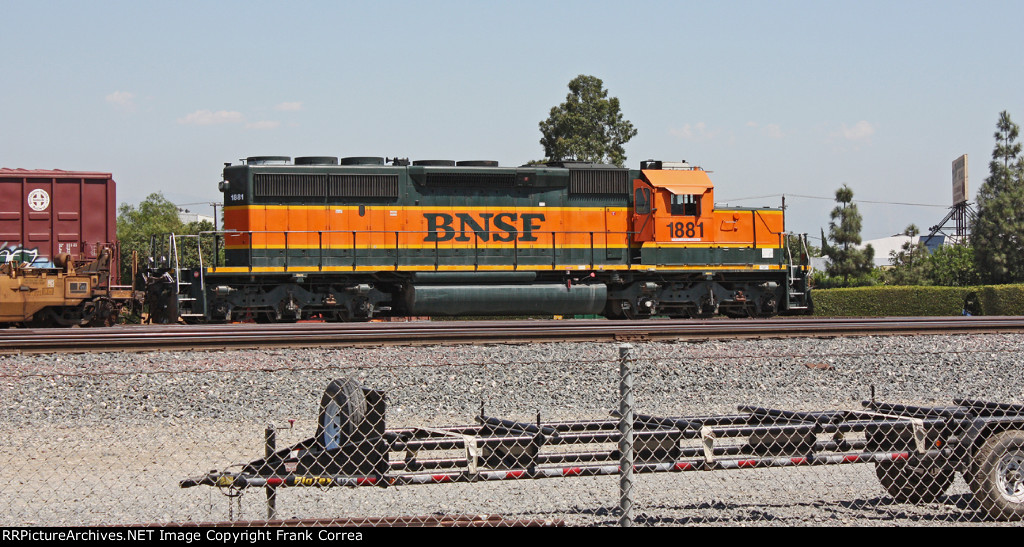 BNSF 1881 SD40-2
